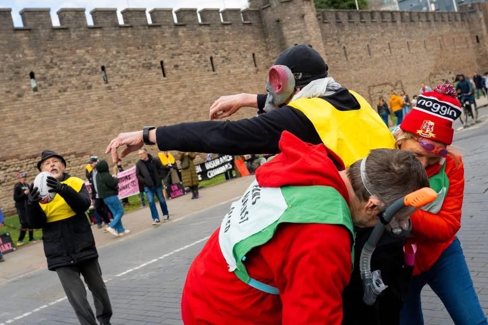 Drop kick Howden out of Rugby! - Extinction Rebellion UK