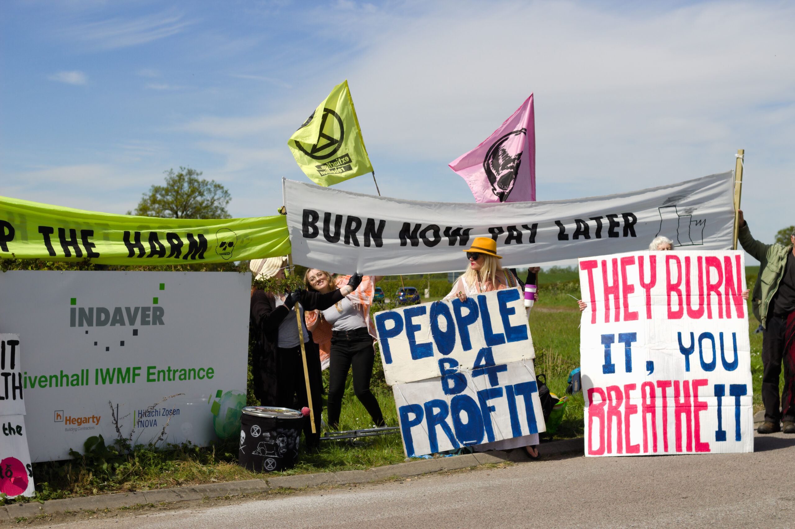 Action to raise awareness of the Rivenhall Incinerator - Extinction ...